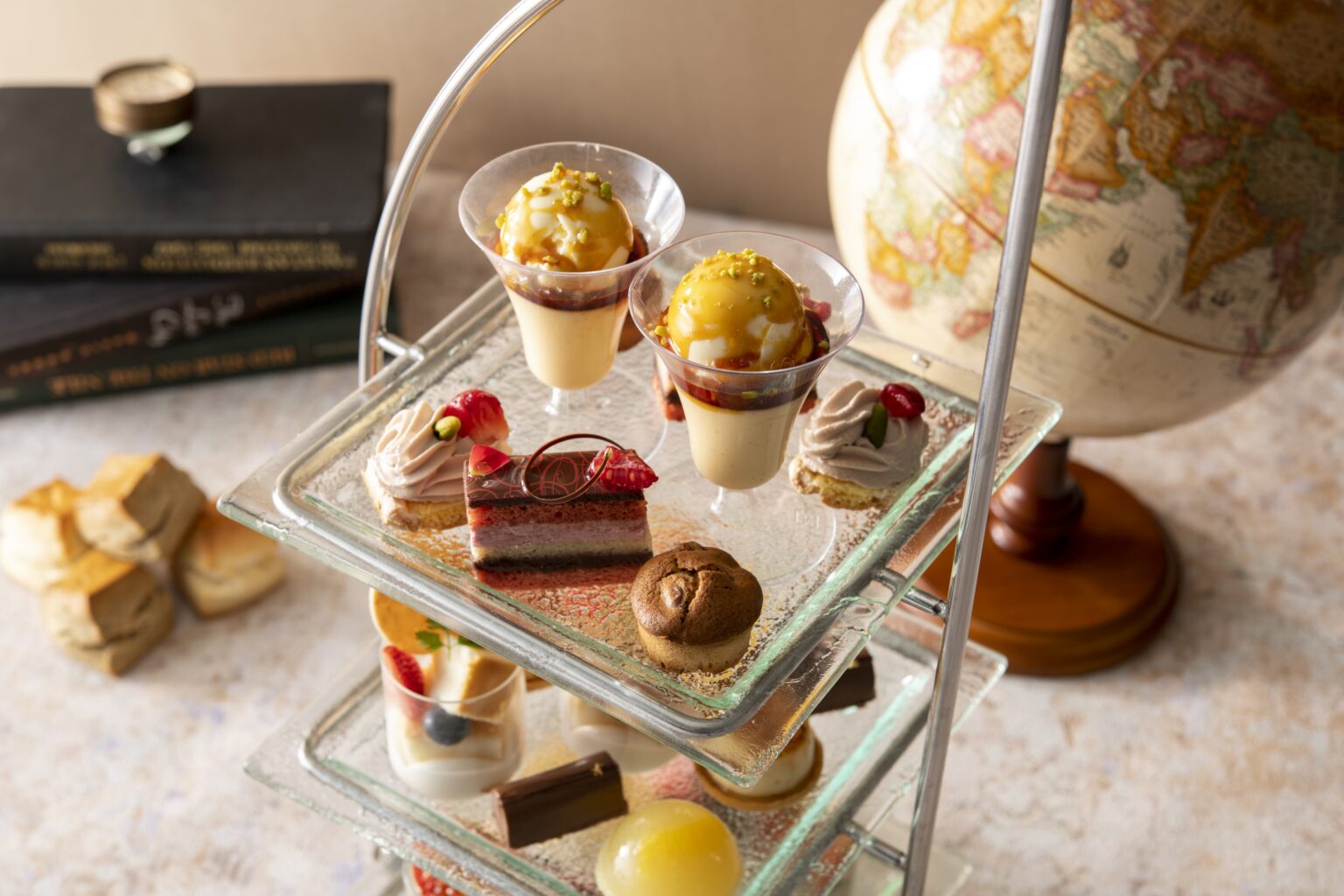 世界のスイーツを楽しむ優雅な食の旅「世界を旅するアフタヌーンティー」12月1日よりスタート - CakeNews-ケーキニュース-